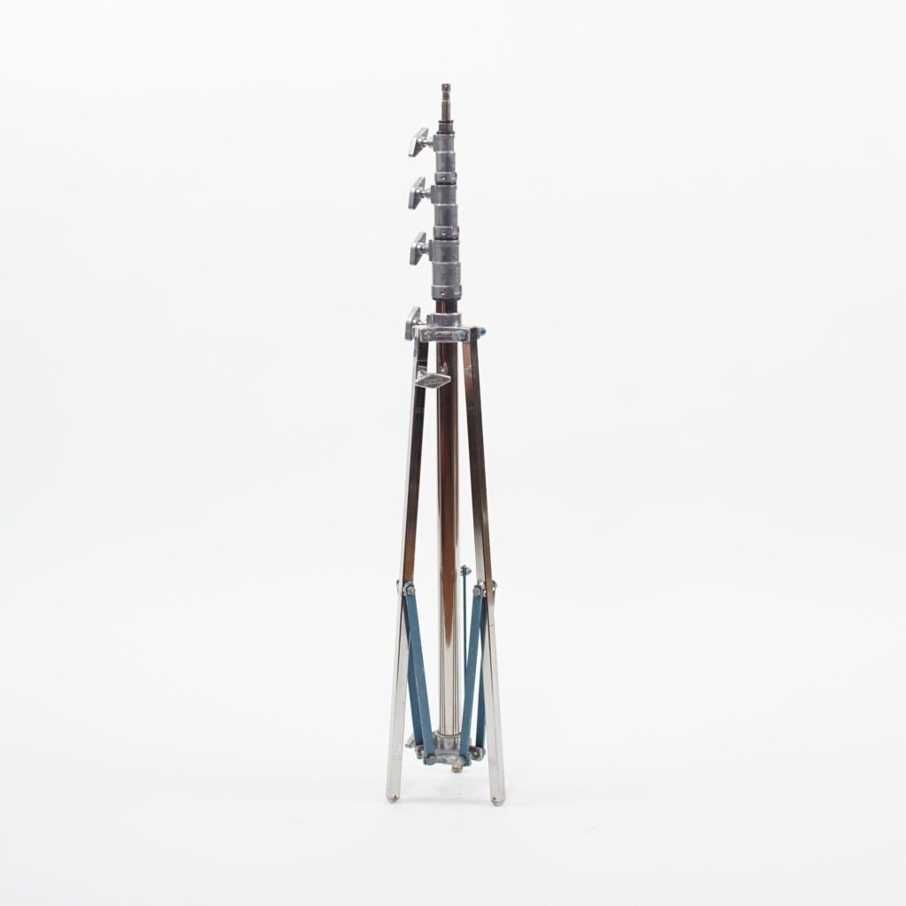 3 Riser Beefy Baby Stand | Atlas Lighting